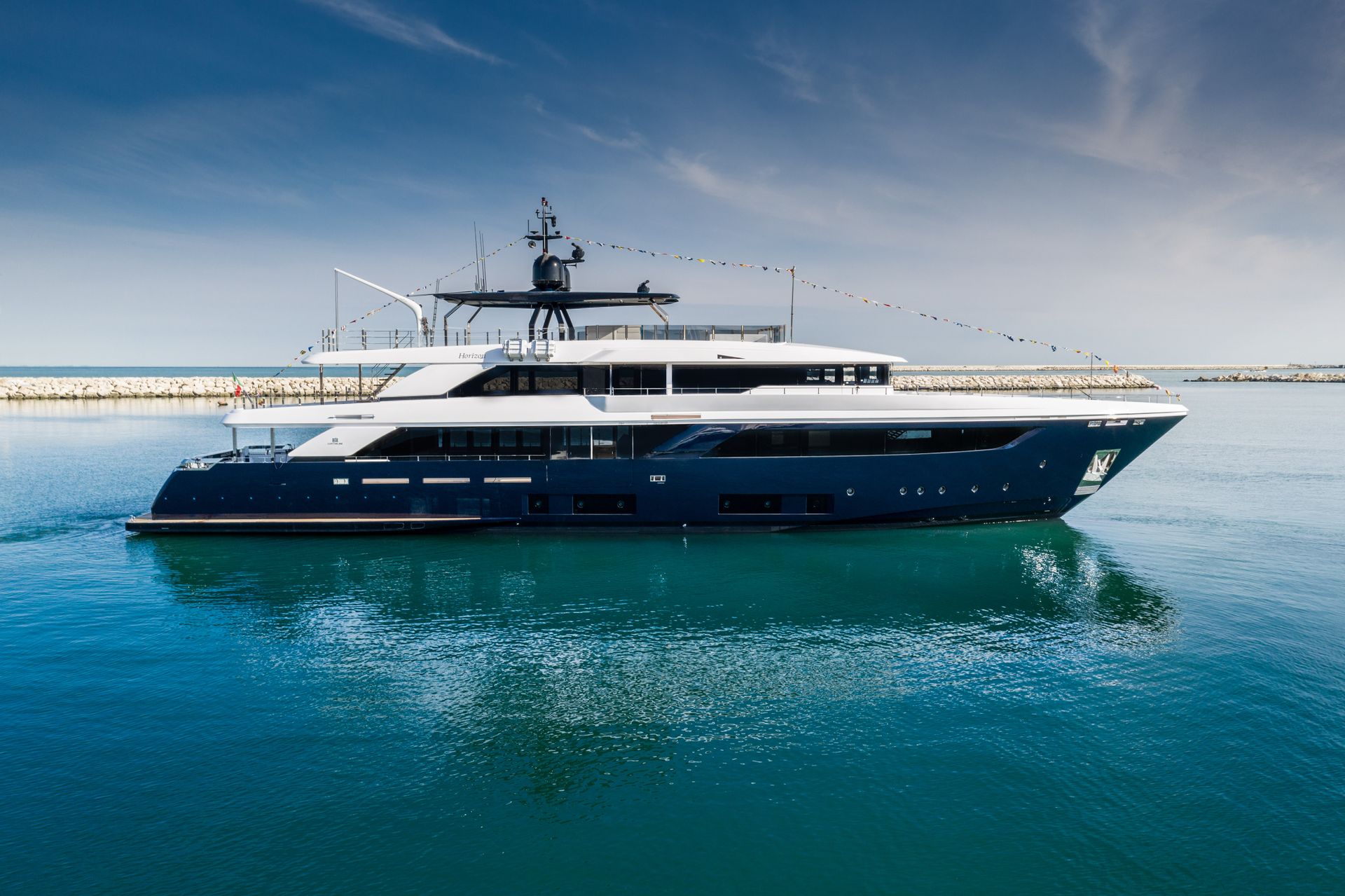 Horizon yacht (Custom Line, 41.83m, 2020)